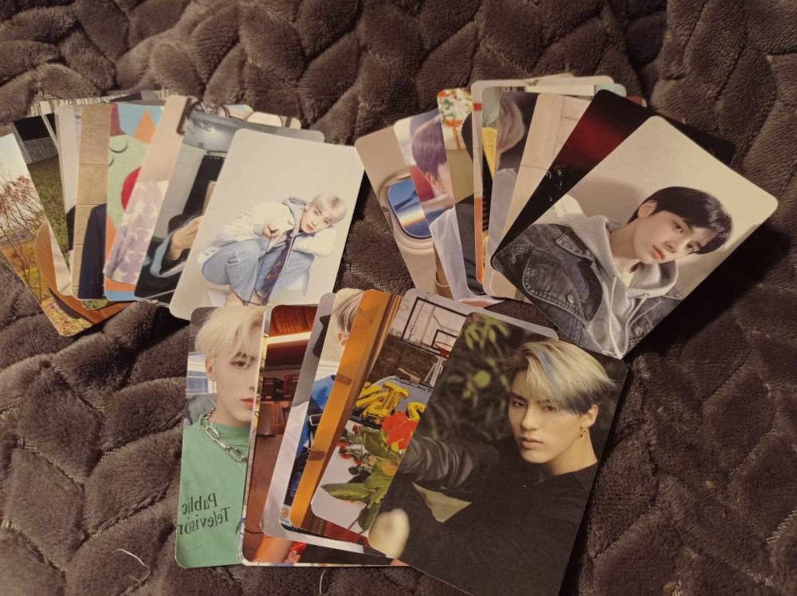 100 photocards set Kpop Anime Kdrama BL | Etsy