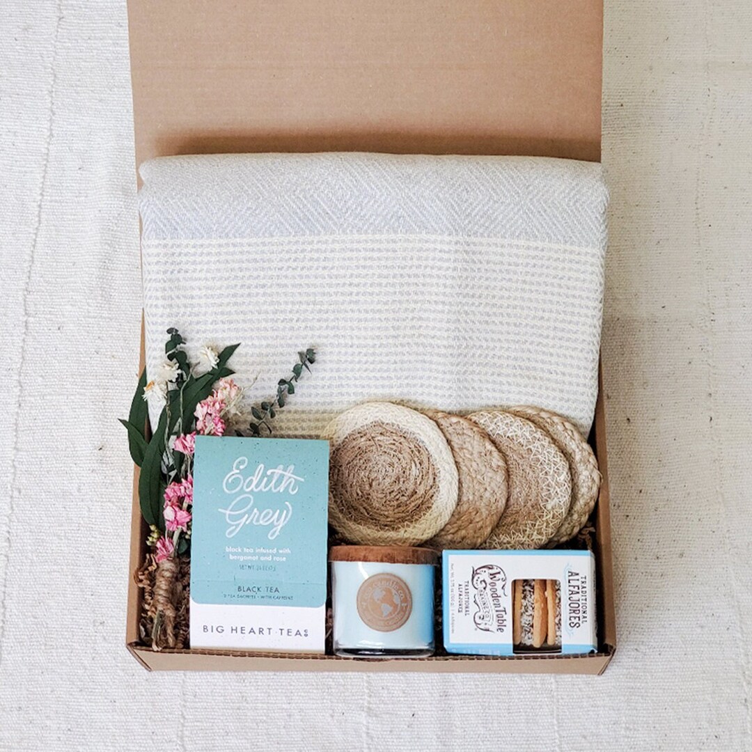 Spa Gift Box for Women Spa Gift Basket Summer Birthday Gift Box for Her ...