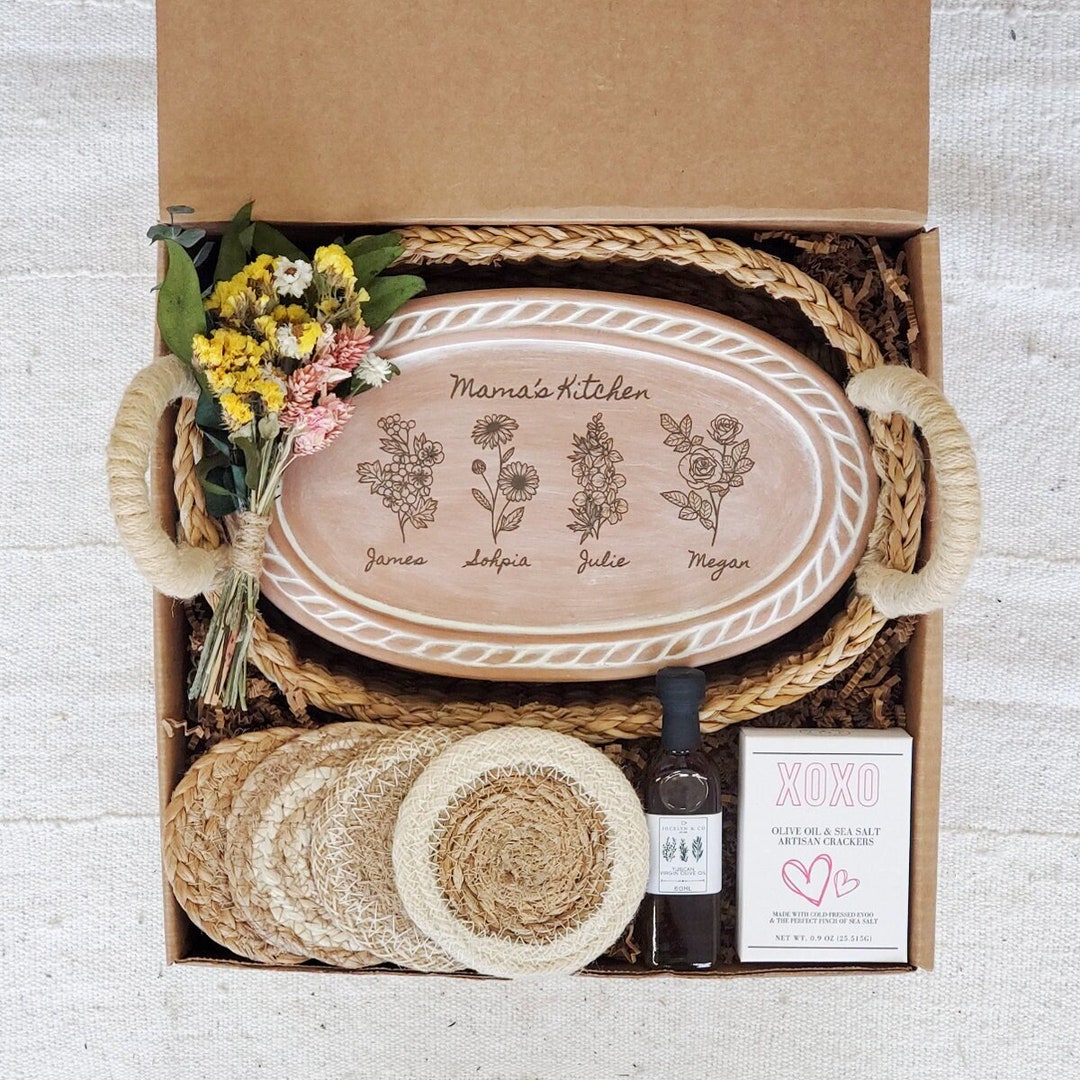 Handmade Personalized Birth Flower Gift Box Thoughtful Unique Gift Set ...