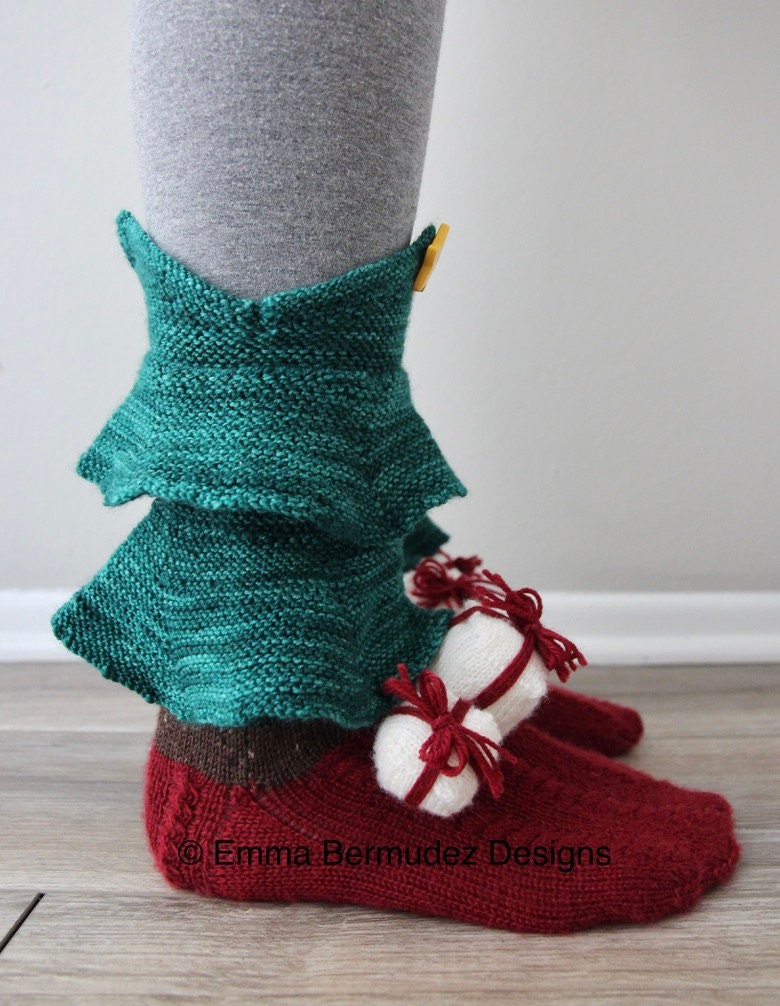 Christmas Tree Socks Knitting Pattern | O'tannenbaum, Funky Knit (PDF ...