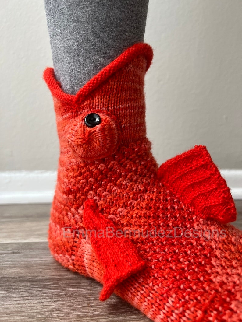PDF Knitting Pattern Catch of the Day Fish Socks Pattern - Etsy