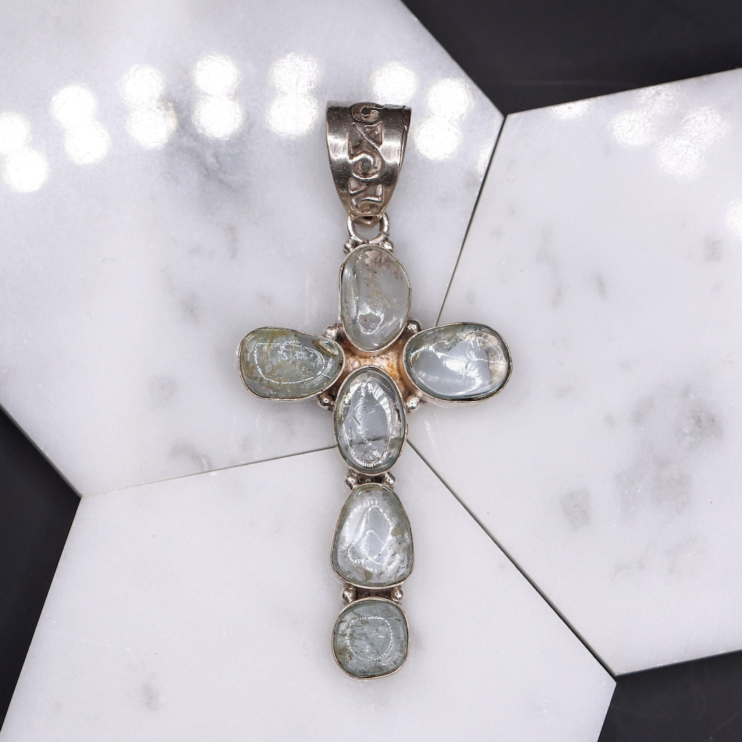 Bright Green Amethyst Cross Pendant in Solid Silver || Previously Loved ...