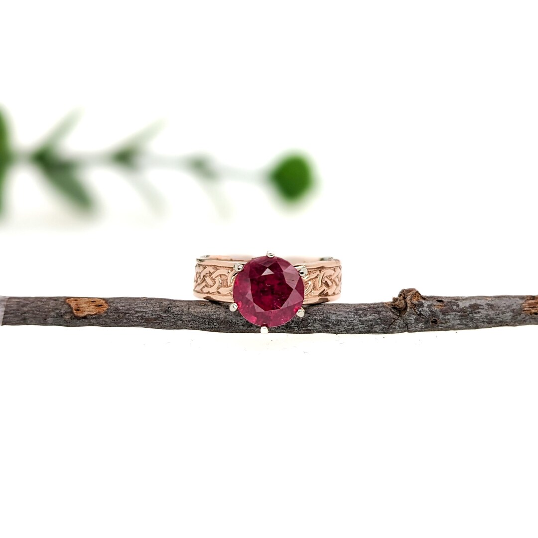 Previously Loved Ruby Ring With Celtic Knot Band Etching in 14k Gold - Etsy