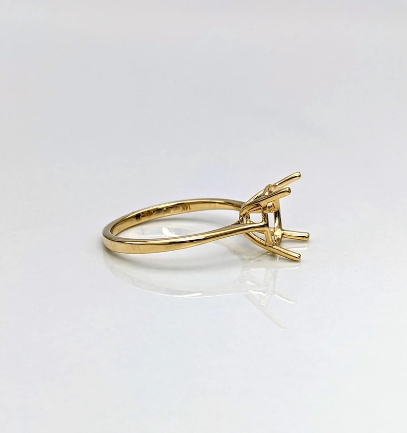 Minimalist Round Solitaire Ring Mount in 14K Solid Gold 4mm - Etsy