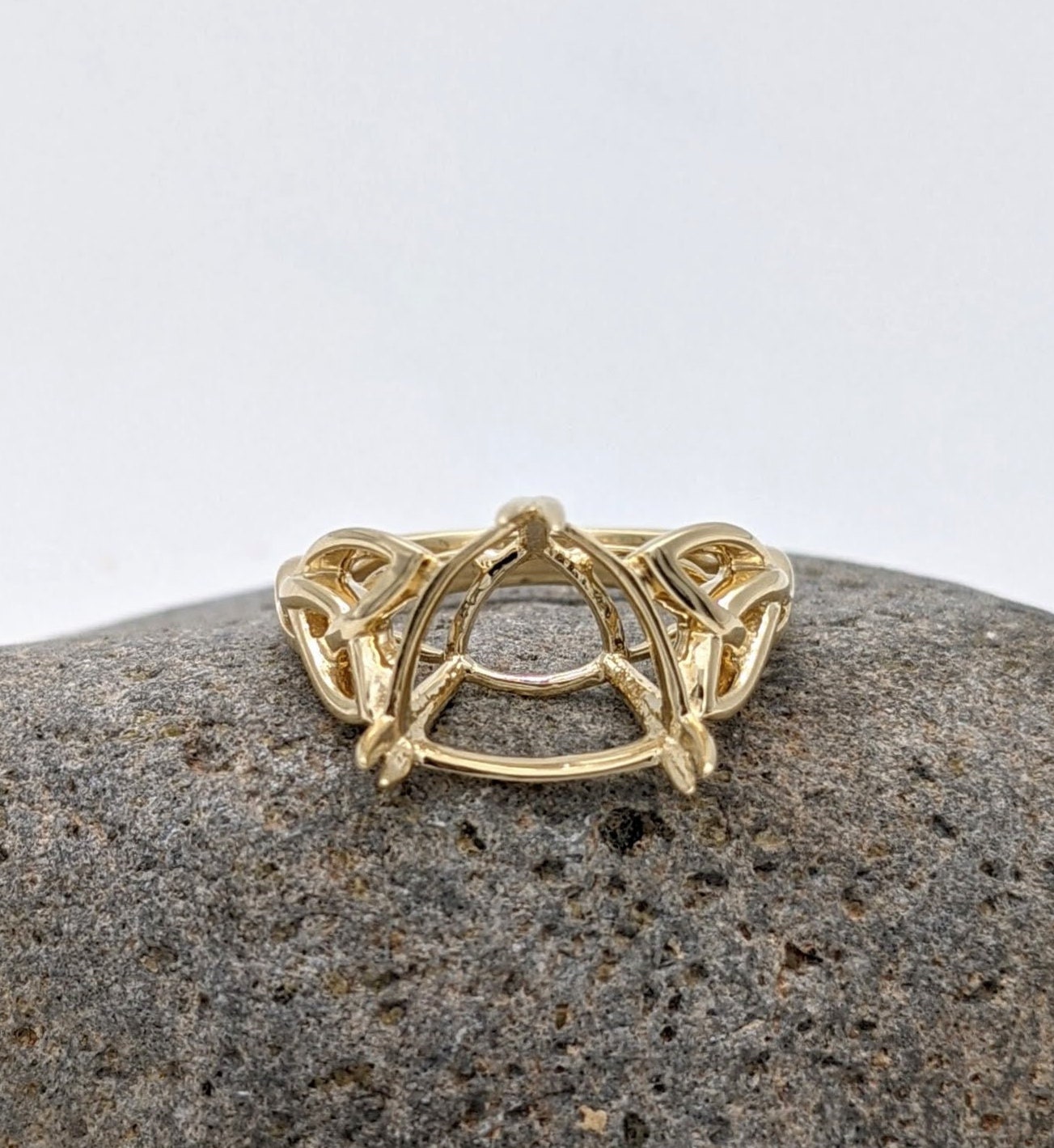 Trillion Shape Engagement Ring Setting in 14K Solid Gold | 10mm, 11mm ...