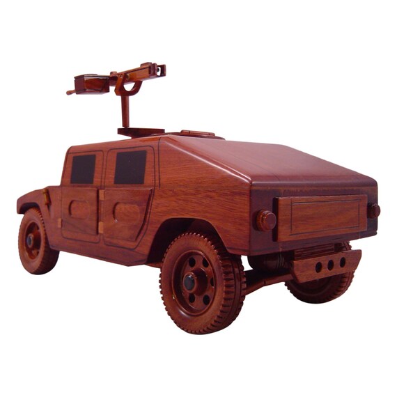 HUMV Military Mahogany Wood Desktop Model Art Objects Sculpture etna.com.pe