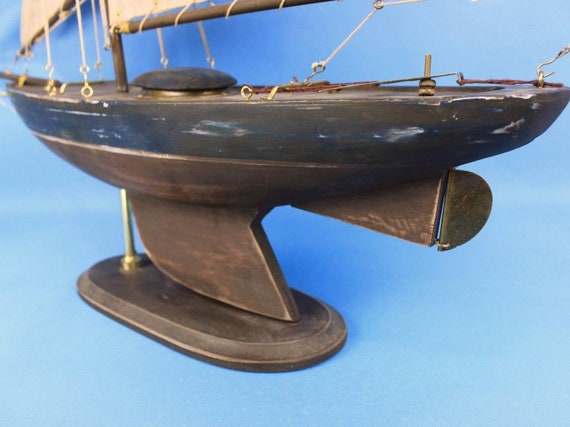 Sloop Sailboat Model