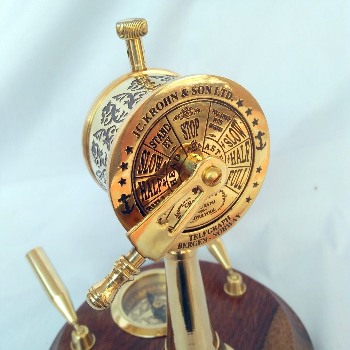Home & Living Home Décor Vintage Brass Tabletop Compass Wooden Base ...