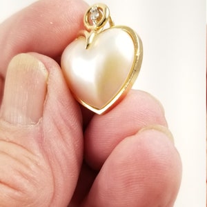 Vintage CID Pretty 14K Yellow Gold Mother of Pearl and Diamond Heart ...
