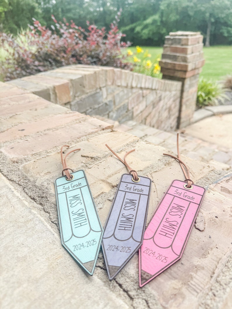 Personalized Leather Teacher Bookmark Gift |custom Back to School Gift ...