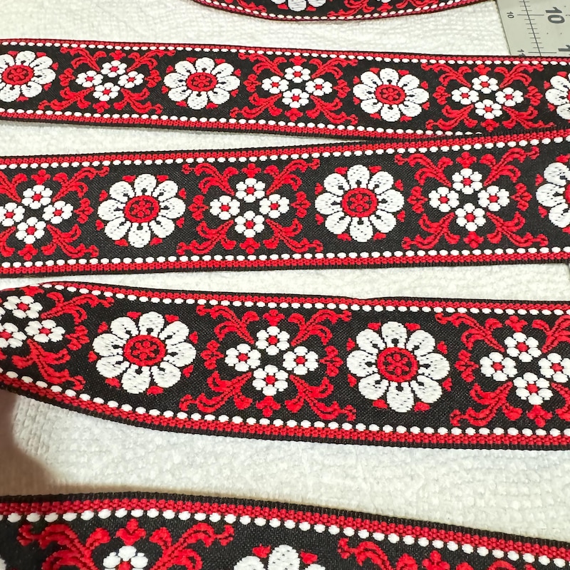 Border Gifts Camera Strap - 60+ Gift Ideas for 2026