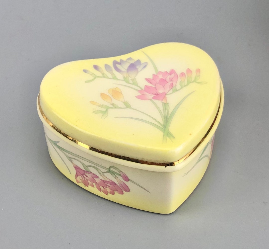 Vintage Palissy Porcelain Trinket Box: Heart Shaped Box - Etsy