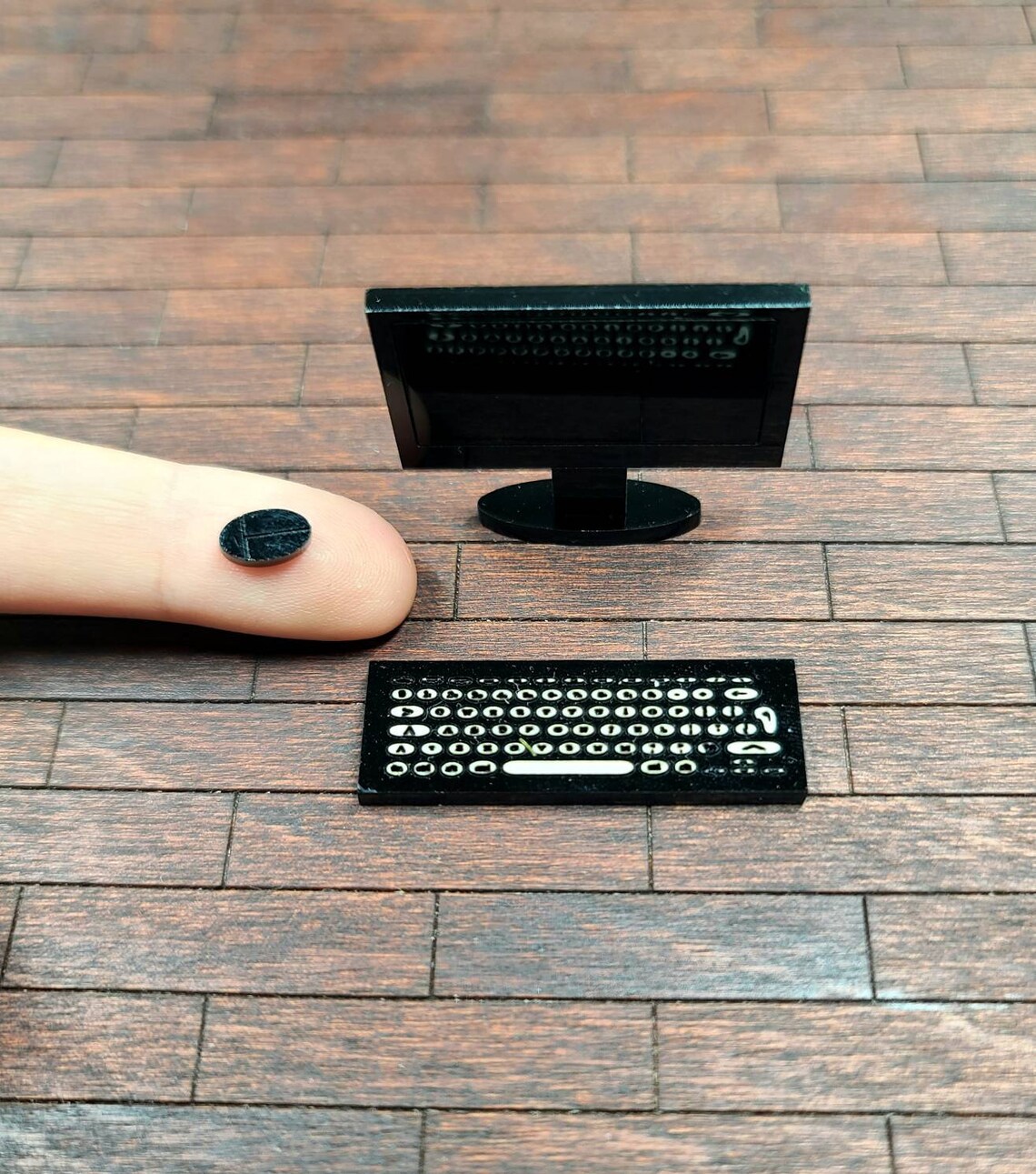 Dollhouse Miniature Computer Monitor 1:12 Doll Furniture - Etsy