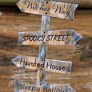 Miniature Halloween Sign Post - Scary, Dollhouse, 1:12, Dollhouse ...