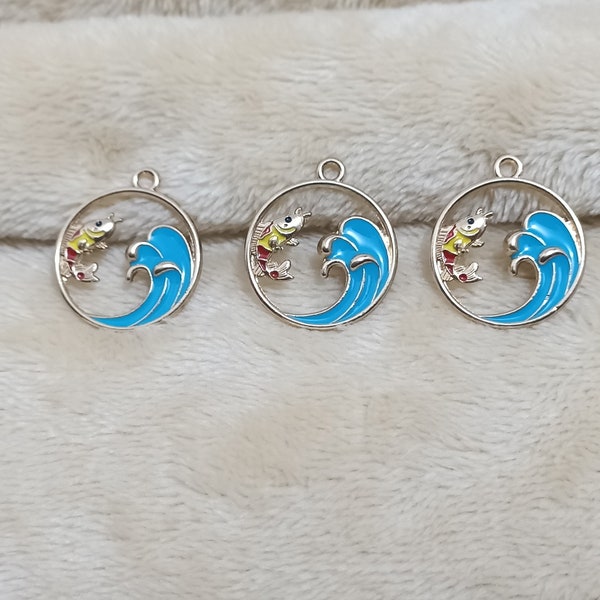 Wave and Pendant - Etsy