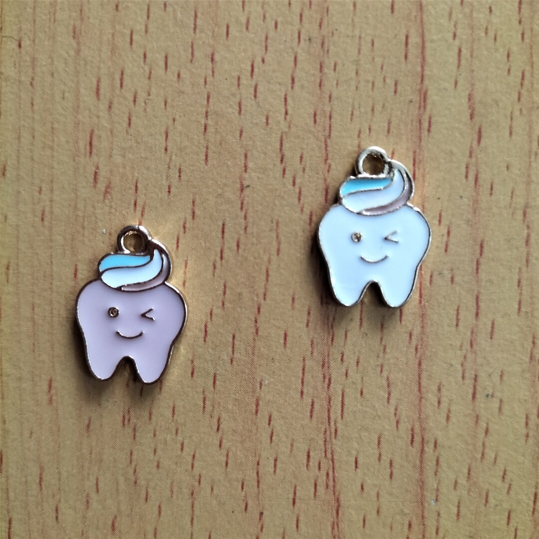 10 30 Alloy Cartoon Tooth Toothpaste Dripping Charm Funny Enamel Charms ...