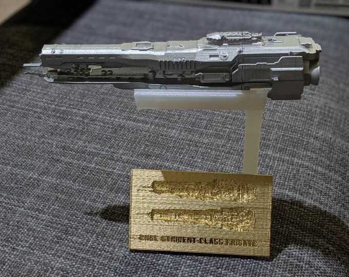 HALO UNSC Strident Class Frigate Model With Custom Display Stand - Etsy