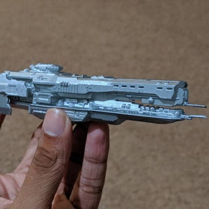 HALO UNSC Strident Class Frigate Model With Custom Display Stand - Etsy