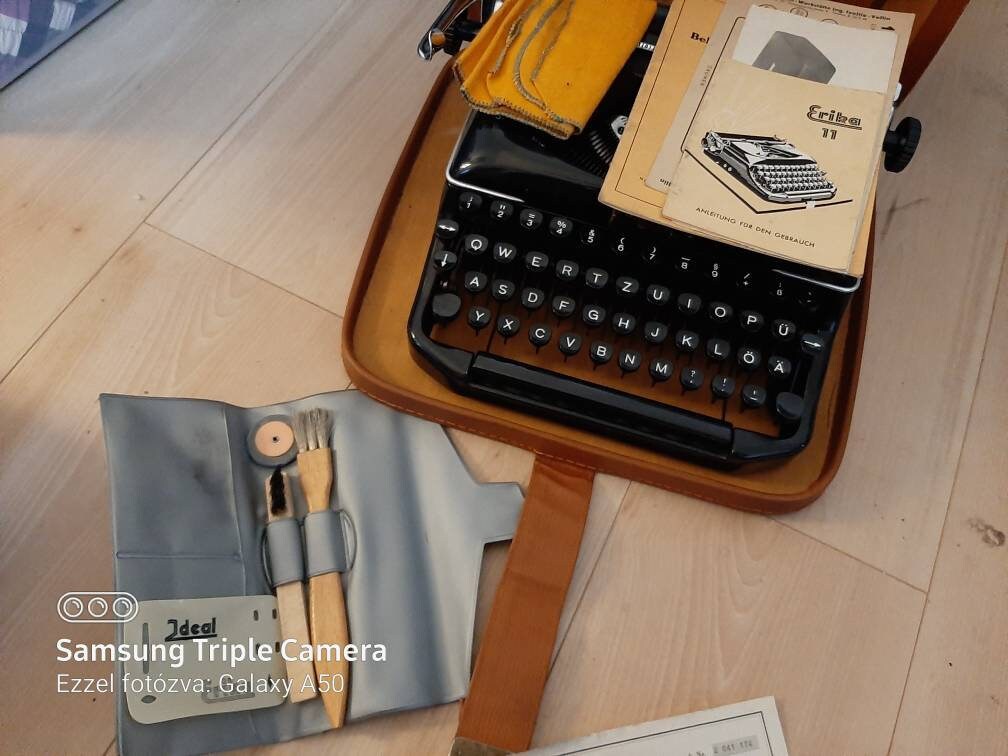 Erika Typewriter for sale | Only 4 left at -75%