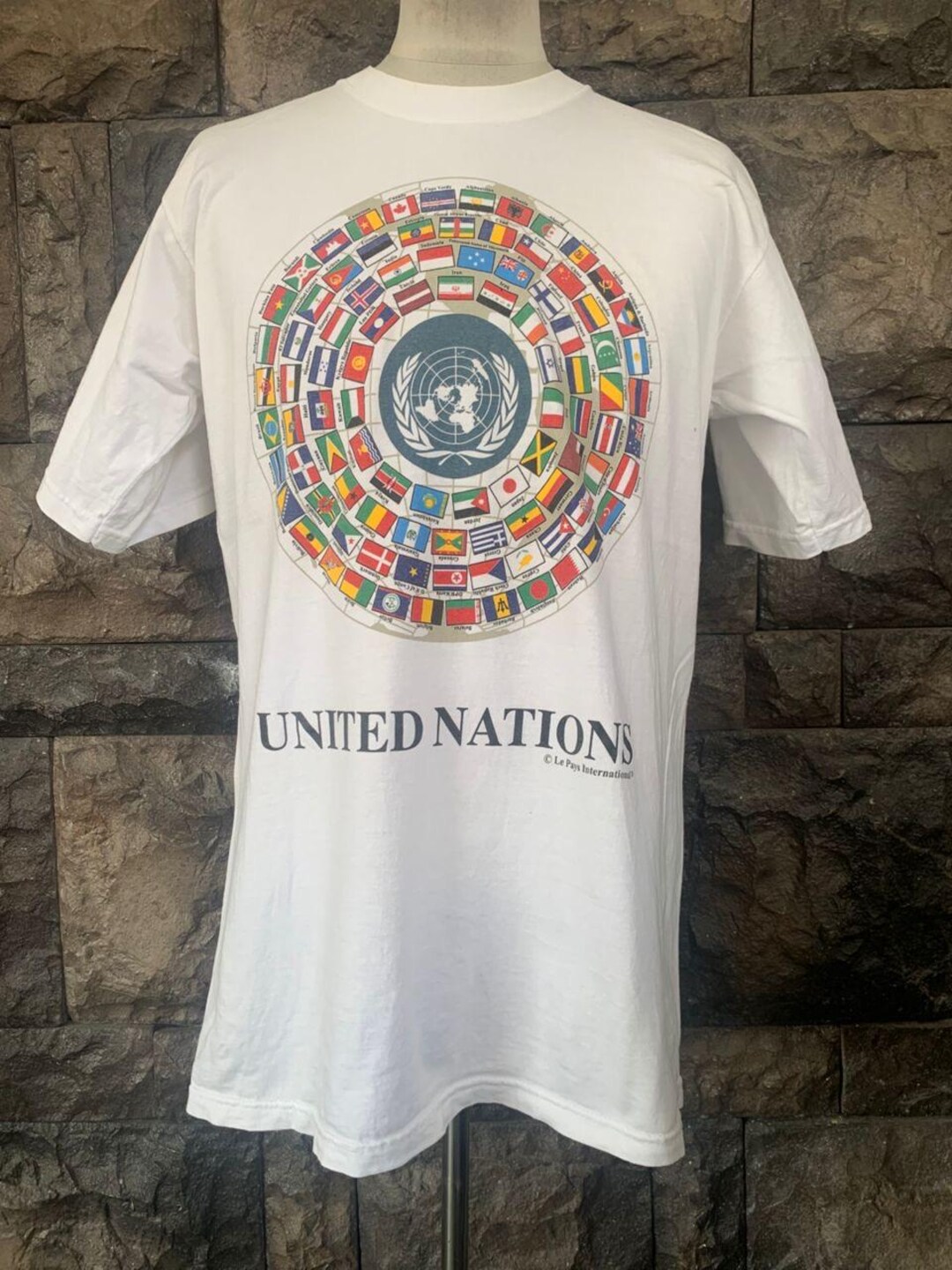 Vintage Le Pays United Nations Flag T Shirt - Etsy
