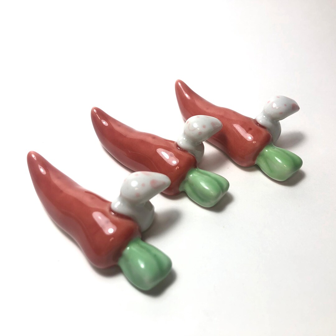 Cute Ceramic Hashioki - Chopstick / Cutlery Rest - Rabbits With Carrots ...