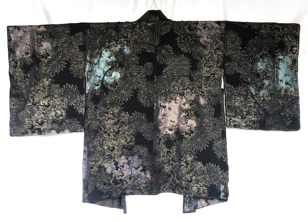 Festive Japanese Kimono Coat Haori Metallic Flowers and Smoke Clouds - Etsy