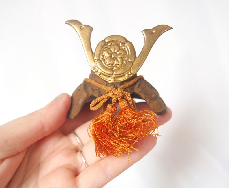 Cast Iron Paperweight - Japanese Helmet Kabuto (different Types ...