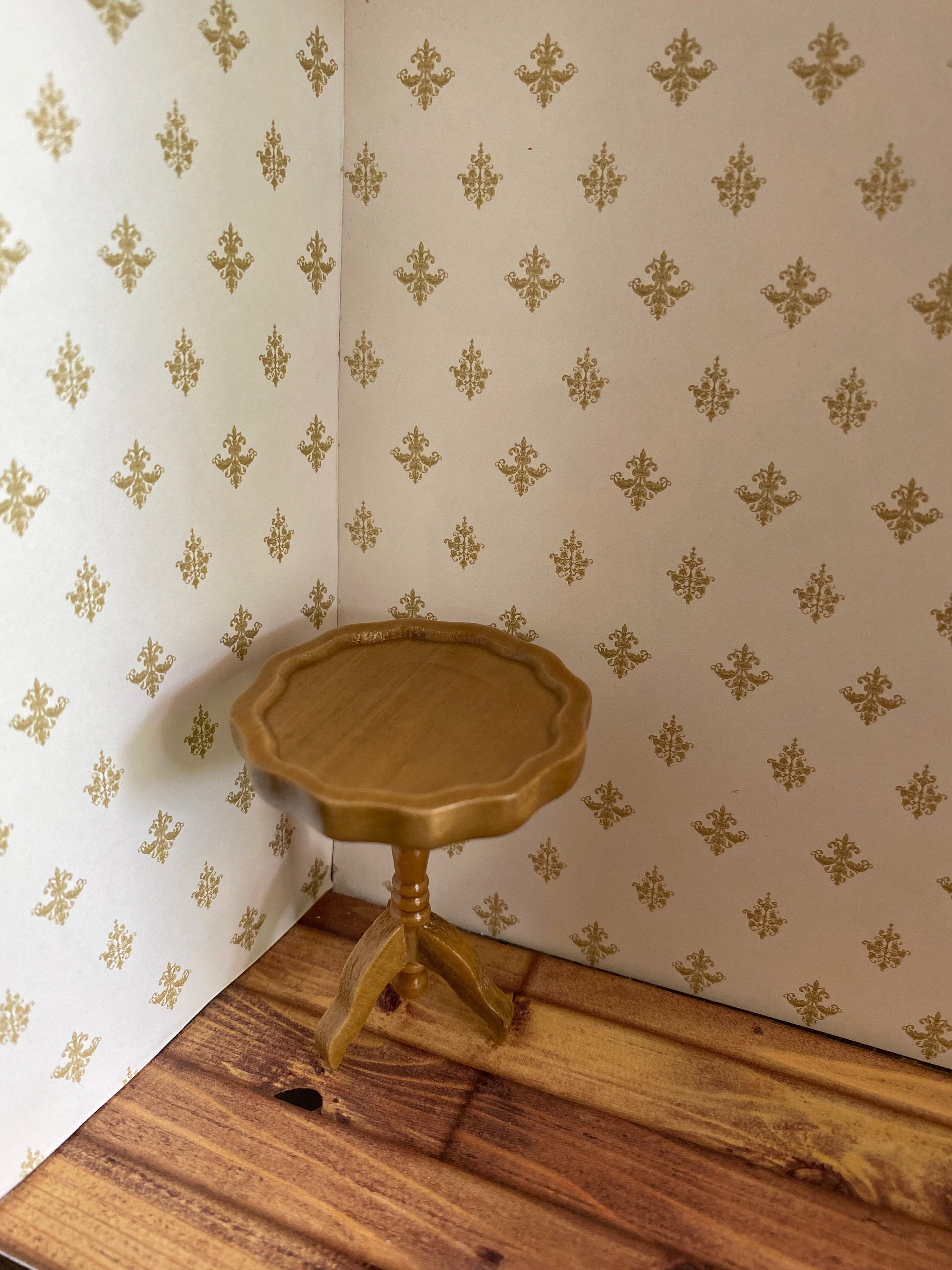 New-in-box Oak Wood Round pie Crust Edge Table - Etsy