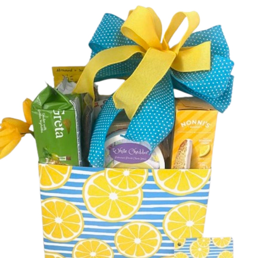 Lemon Themed Gift Basket for Lemon Lovers, Summer Celebrations Gift ...