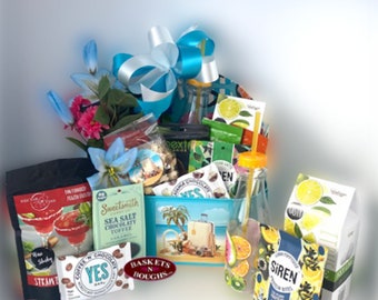 Travel Gift Basket - Etsy