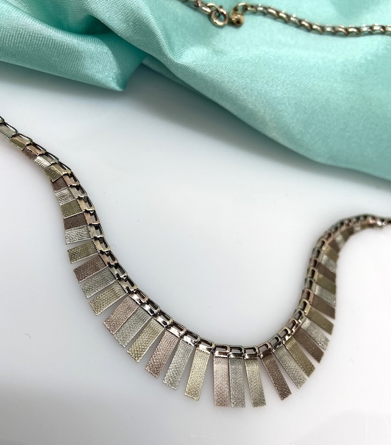 Vintage 9ct Gold Cleopatra Style Necklace - Gem