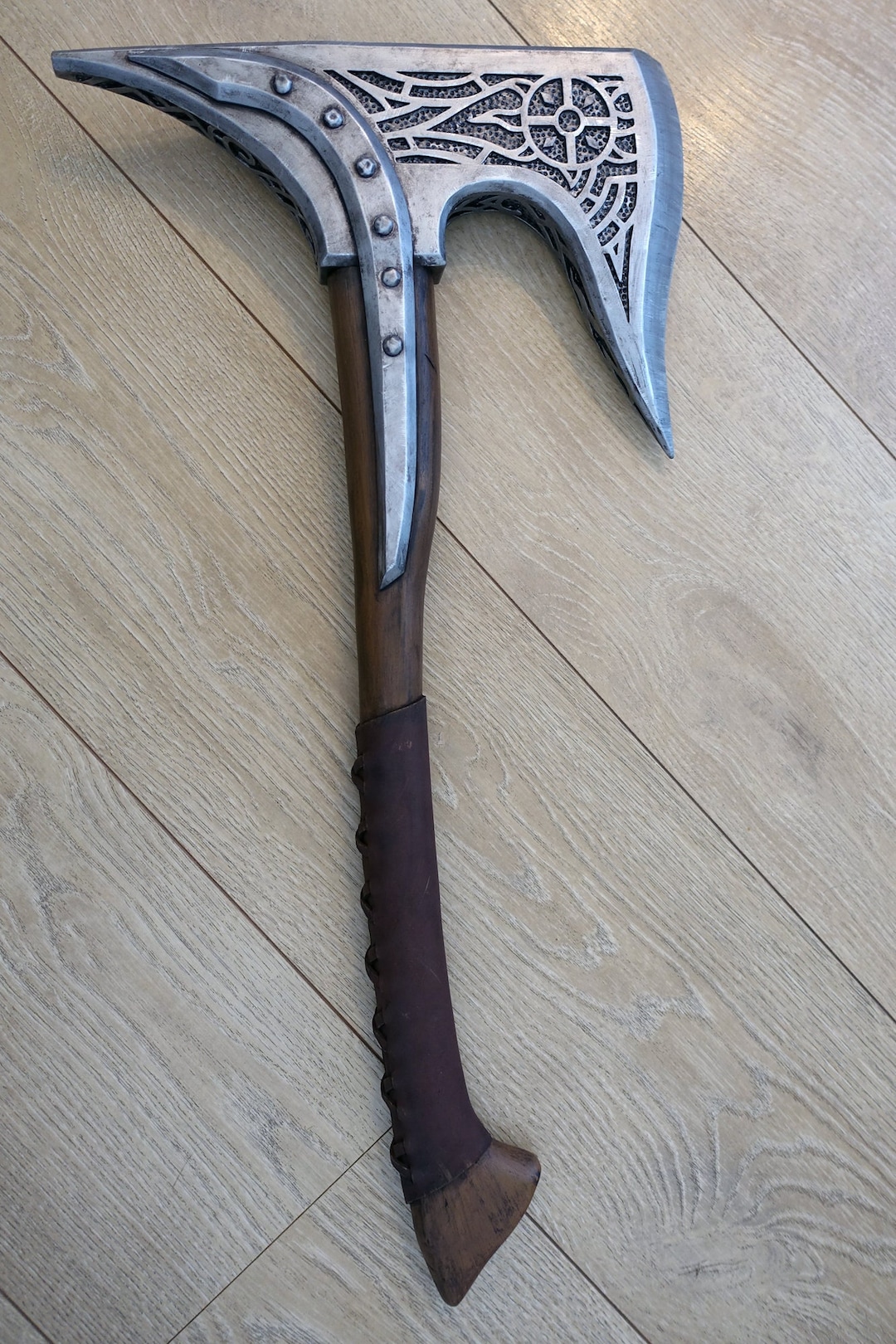 Skyrim Dawnguard War Axe/dawnguard Rune Axe for Cosplay - EVA Foam ...