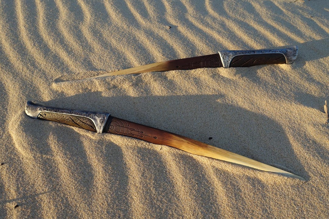 Dune Crysknife Prop: Handcrafted Resin Cast Dune Movie Cosplay Knife - Etsy