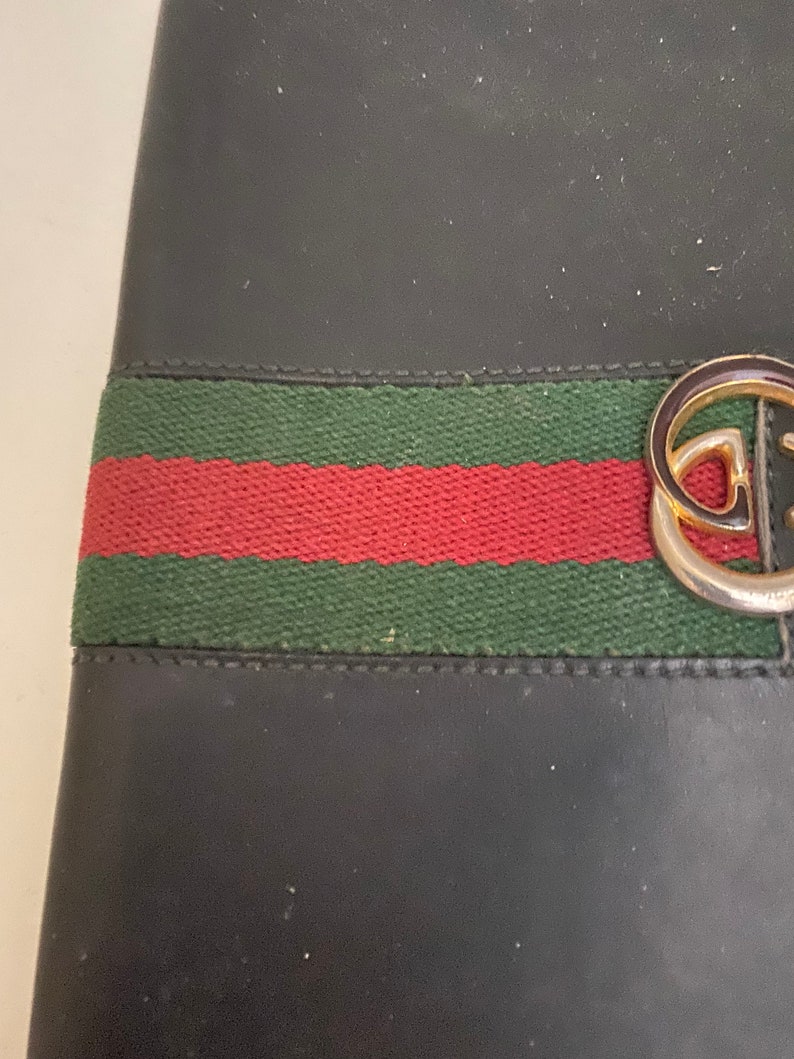 3 Piece Set - Gucci Hobo Leather Handbag, Gucci Wallet and Gucci Credit ...