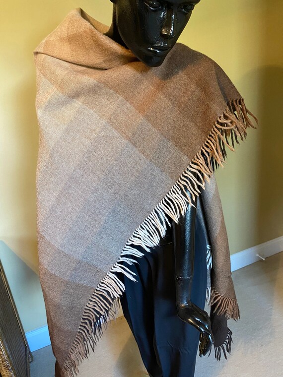 The ultimate Buffulo plaid wrap/scarf Perfect Condi… - Gem