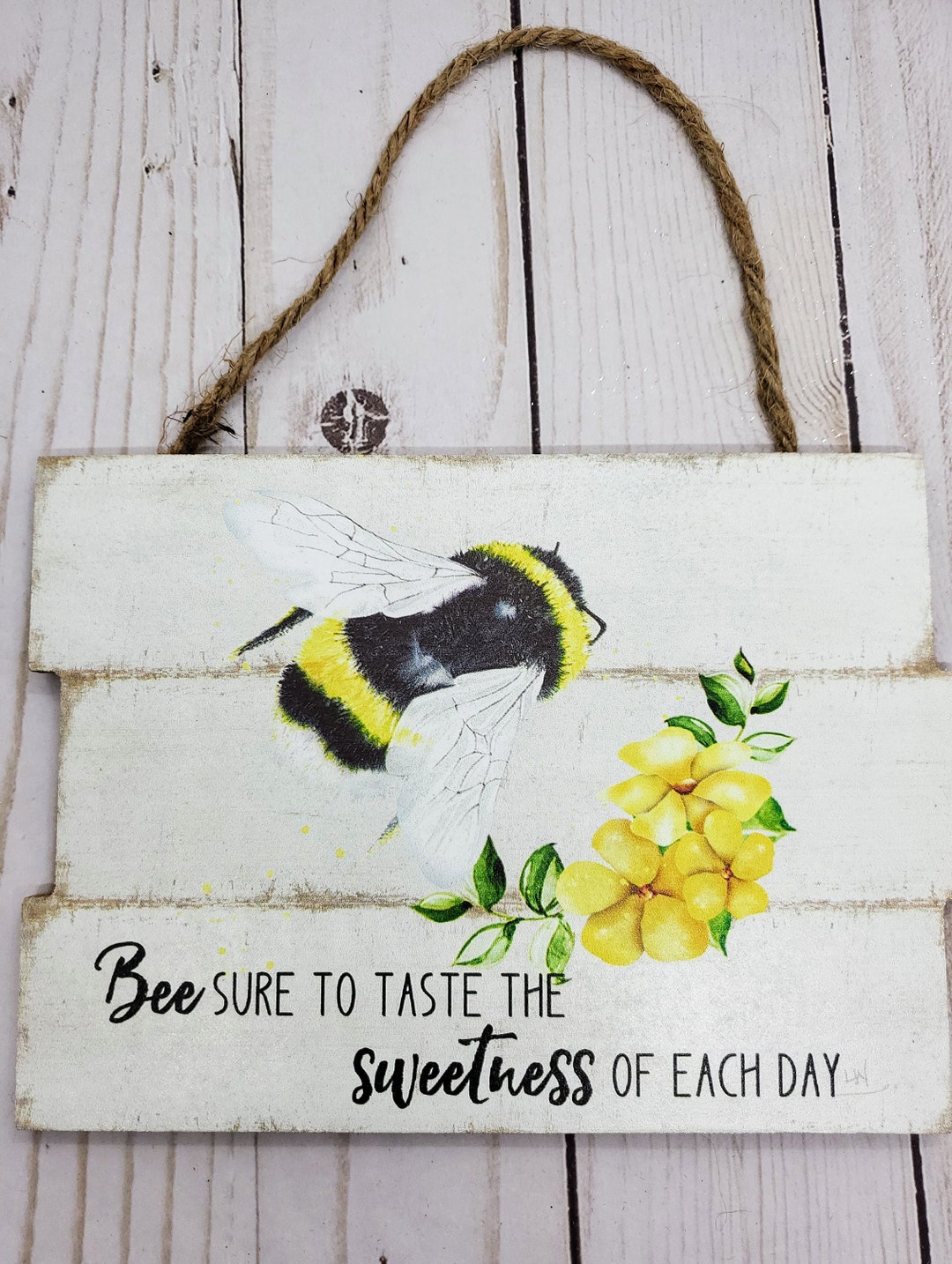 Bee Sign, Bee Home Decor, Bee Wreath Sign, Farmhouse Inspired Sign: Bee ...
