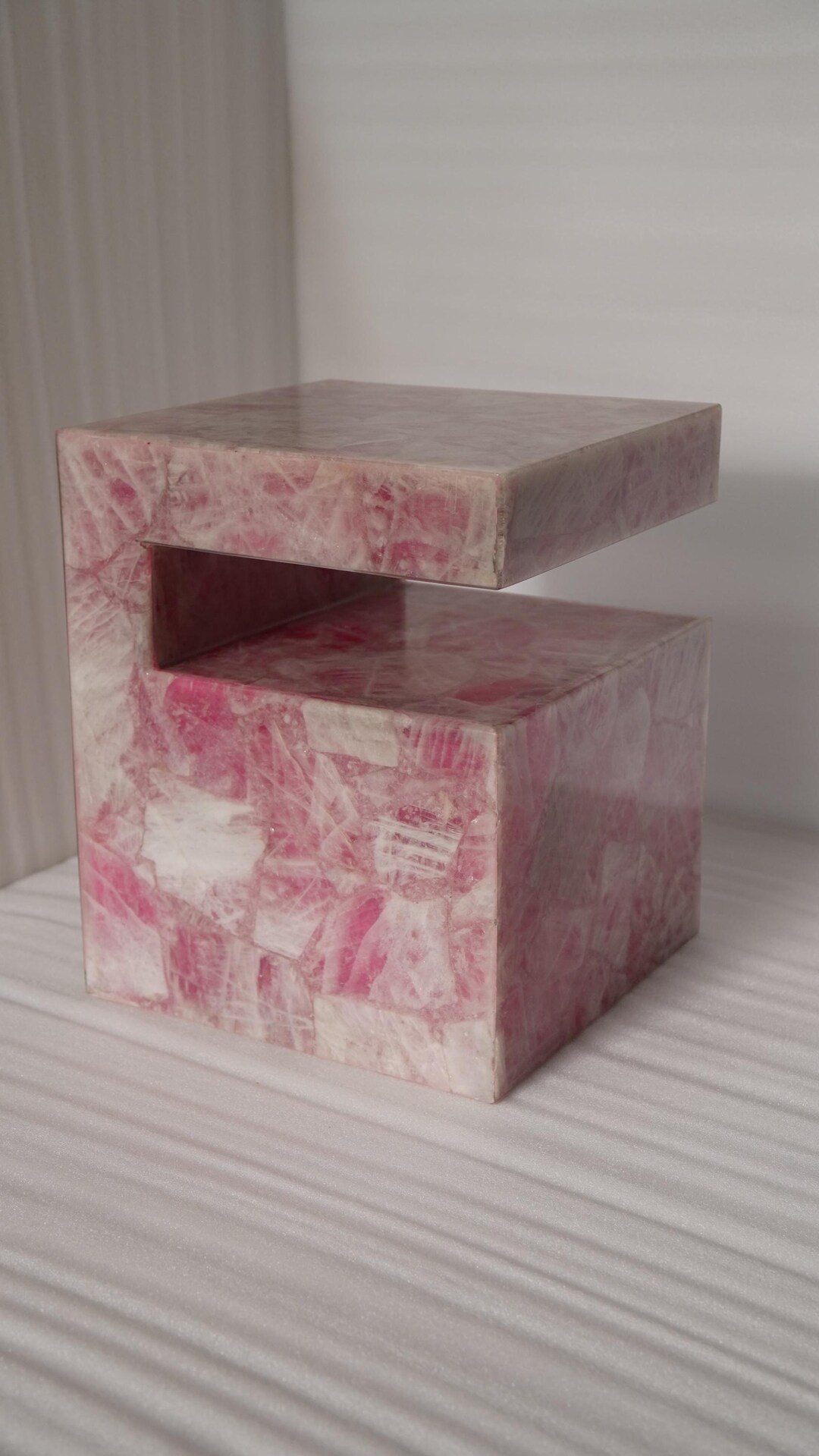 Luxury Rose Quartz Furniture, Crystal Quartz Display Plinth, Crystal ...