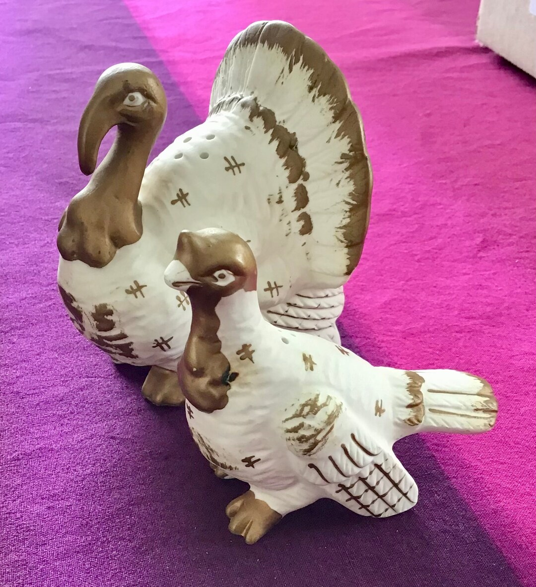 Vintage Lefton Japan Porcelain Turkey Salt and Pepper Shaker Set - Etsy