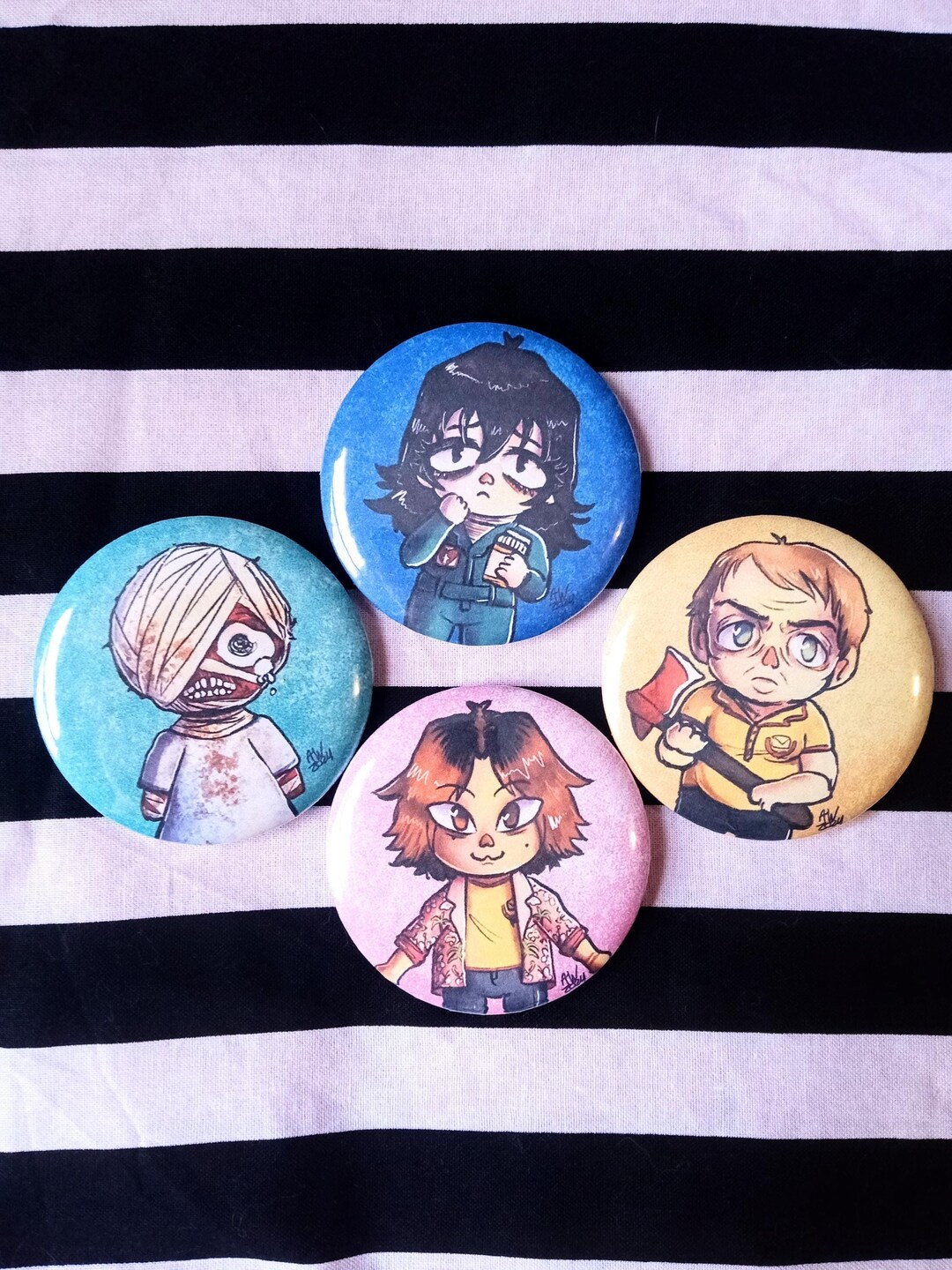 Mouthwash 2.28 Inch Pinback Buttons Horror Video Game Curly Anya ...