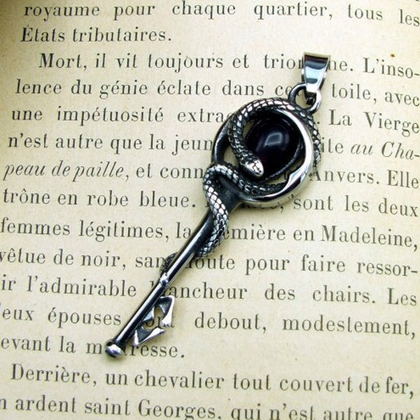 Gothic Key Pendant - Etsy