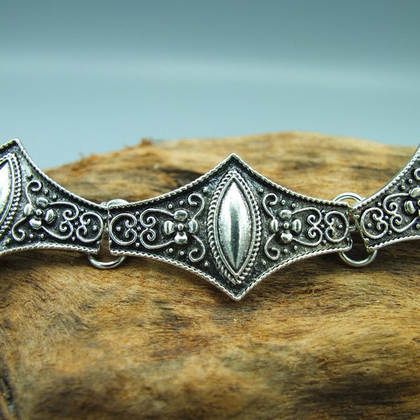 Medieval Choker - Etsy