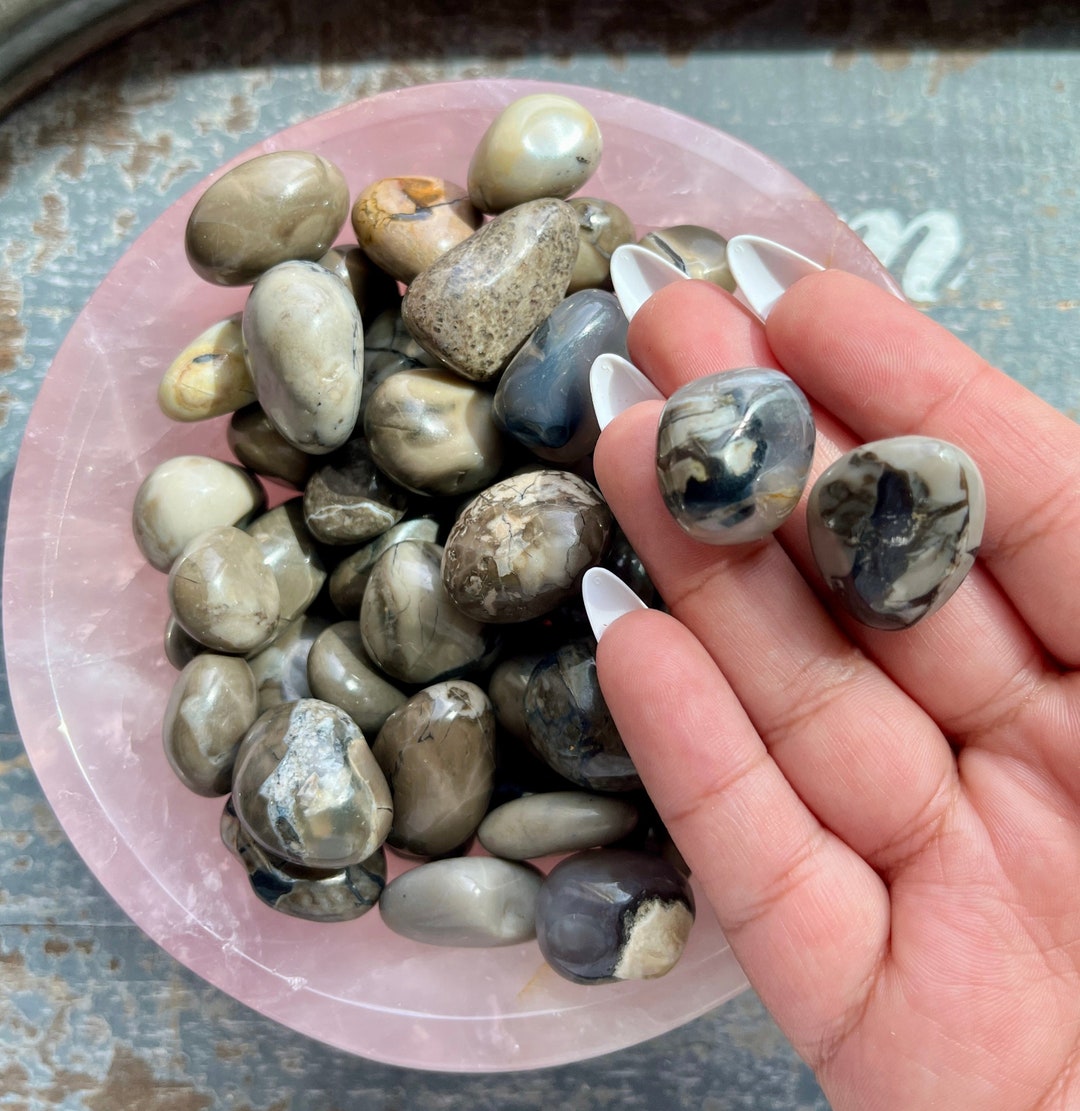 One 1 New Find UV Reactive Volcano Agate Tumble quartz & Chalcedony - Etsy