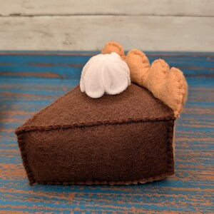 Felt Pie Slices: Pumpkin, Chocolate & Triple Berry - Fall Decor - Etsy