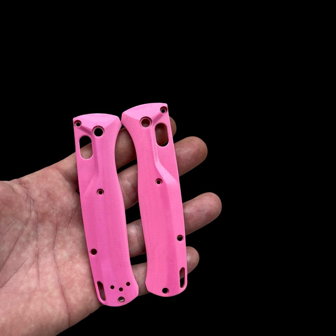 Benchmade Bugout Replacment Scale Set G-10 HOT PINK full Sized Bugout ...