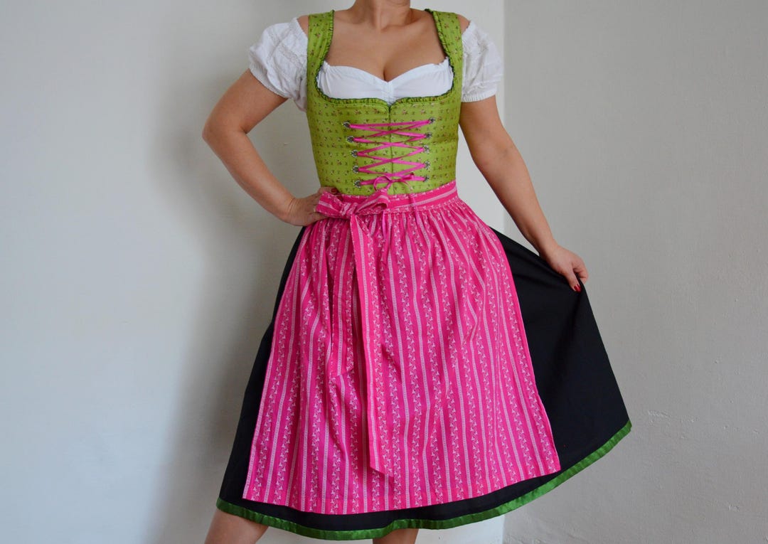 Vintage Dirndl Dress With Apron, Traditional Bavarian Oktoberfest Dress ...