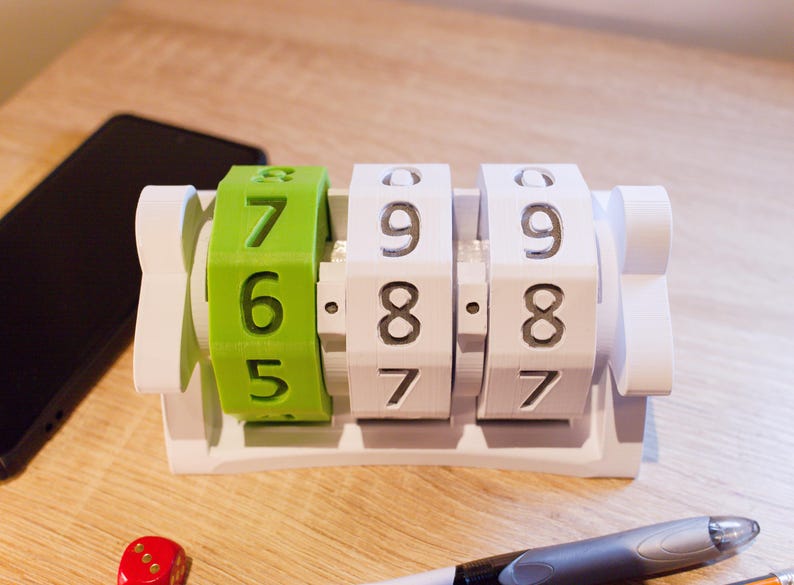Giant XL Point Counter - 3 Wheels - for Board Games, Role Playing Games ...