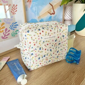 Mini Colorful Flower Quilted Makeup Bag / Cute Trendy Aesthetic Quilted ...