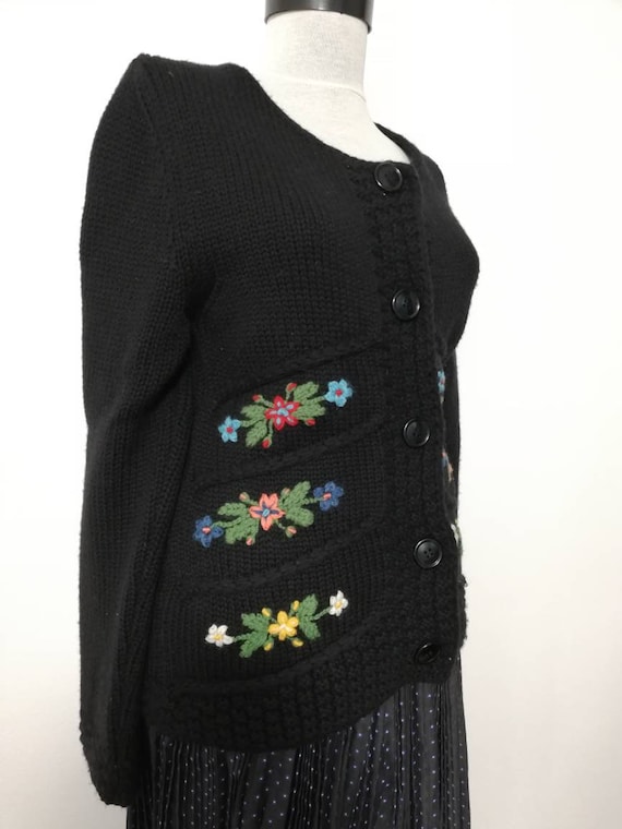 Tyrolean sweater, hand embroidery flowers, Austrian … - Gem