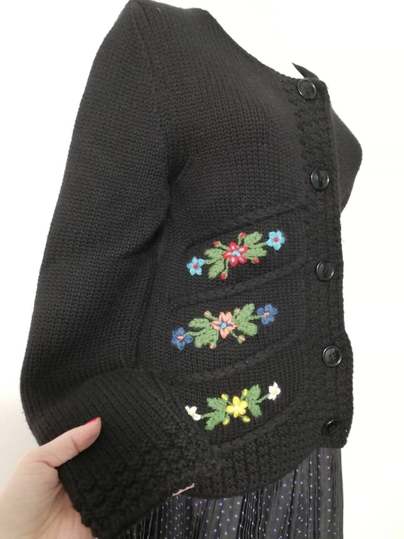 Tyrolean sweater, hand embroidery flowers, Austrian … - Gem