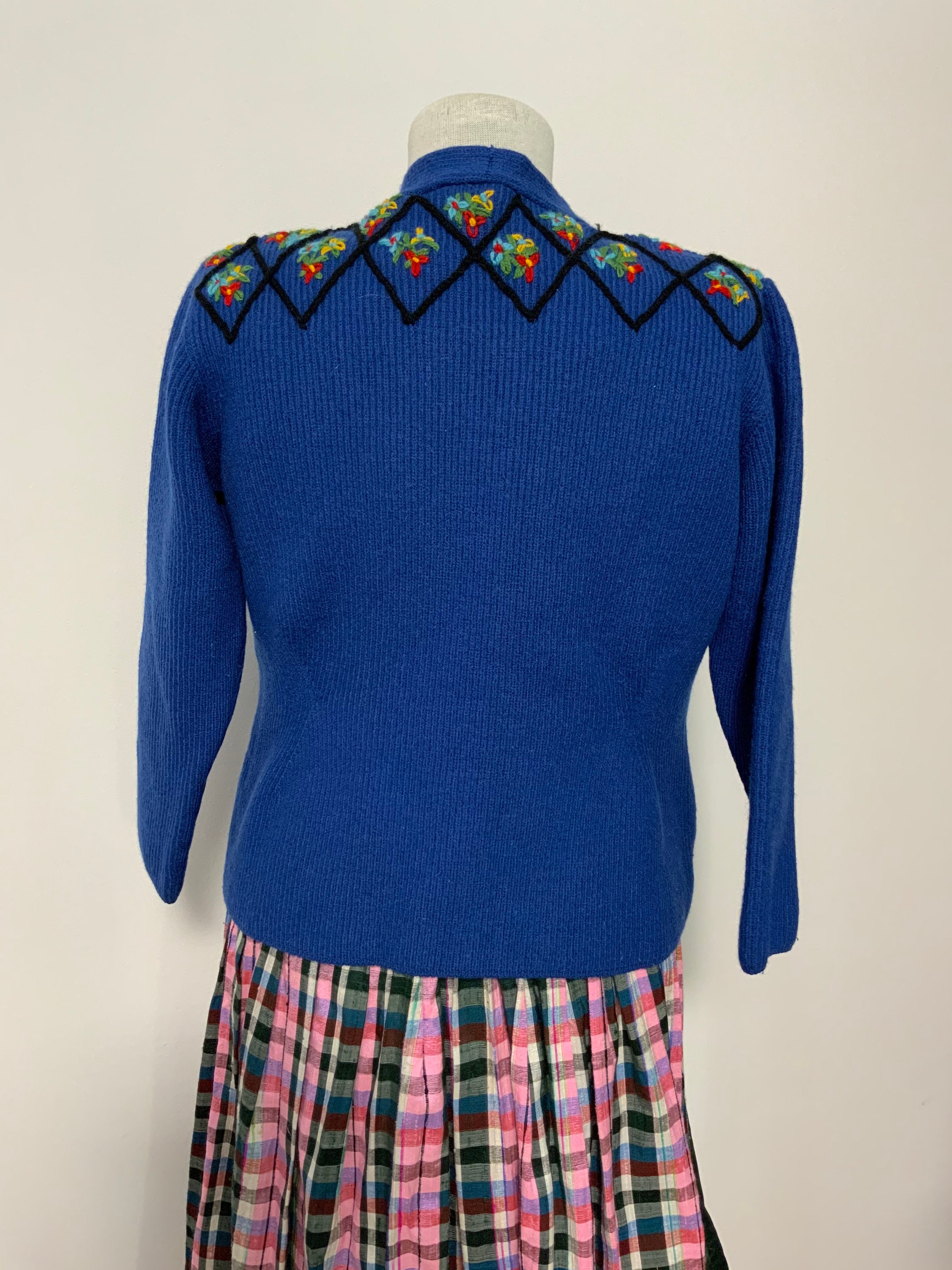 Tyrolean Sweater Hand Embroidery Flowers Austrian - Etsy UK